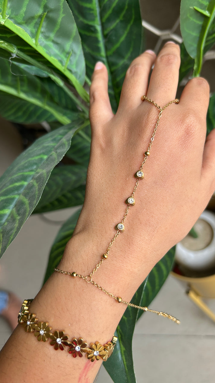 Heart stone hand chain – AllThingsPrettyByM